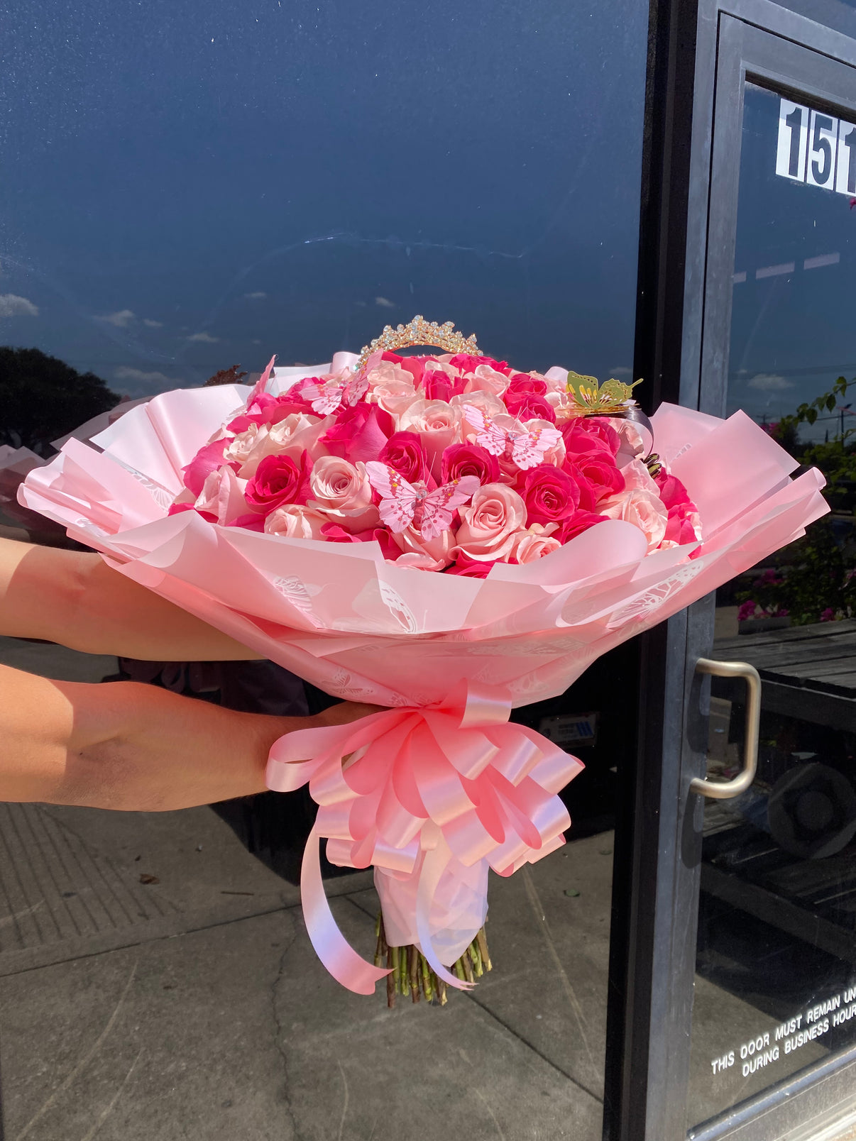 100 roses pink shades 🎀 – bouquetsbyrubyhtx